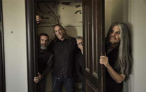 Tool Y Metallica Contratan Perros Entrenados Para Detectar Covid 19