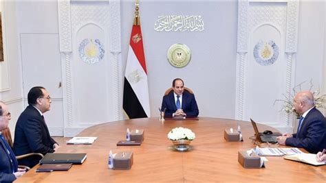 السيسي يطلع على الموقف التنفيذي للأعمال الجارية لتطوير ميناء العين السخنة