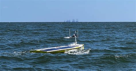 Sonardyne Supports Remote Data Collection From GoM Loop Current System