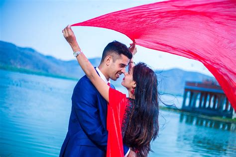 Pre Wedding At Jal Mahal Jaipur Pre Wedding Photoshoot Outfit Pre