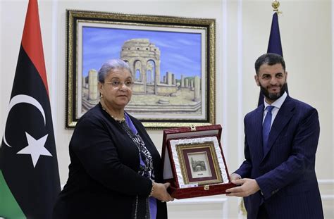 وكالة الأنباء الليبية مصرف ليبيا المركزي يطلق موقعه الإلكتروني بحلته
