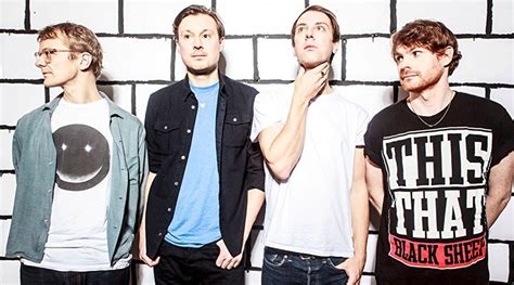 Django Django lanzan vídeo grabado en España Muzikalia