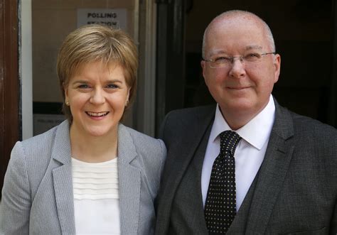 Nicola Sturgeons Husband Peter Murrell Arrested As Cops Probe Snp