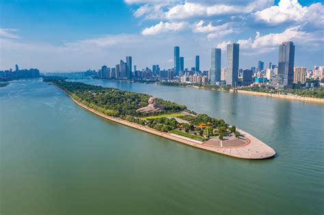 长沙高清图片 航拍长沙湘江橘子洲及沿岸风光 风景名胜免费下载 jpg格式 5464像素 编号44520057 千图网