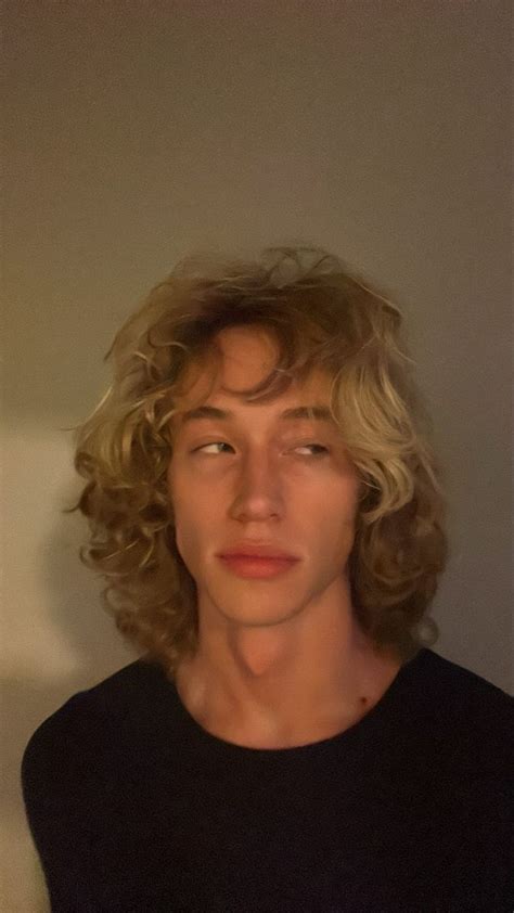 Pin By Kendall Phillips On Character Long Blonde Curly Hair Long Hair Styles Blonde Guys