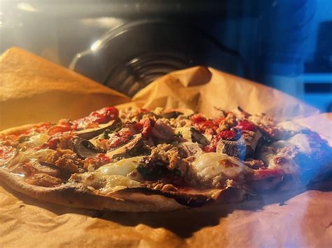 Midwest Style Cracker Thin Crust Pizza Rpizza