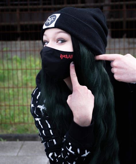 Aderlass Maske Aderlass