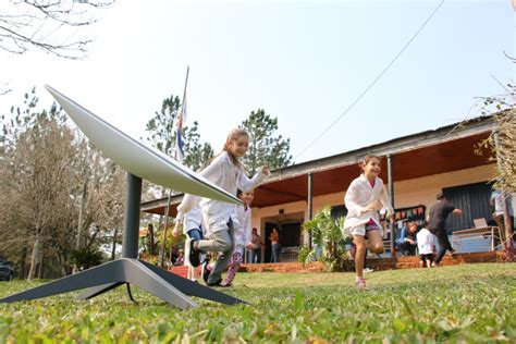Instalaron Una Antena Starlink En Escuela Rural De San Ignacio