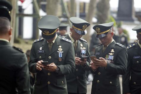Foto Mengabadikan Momen Penting Bersama Keluarga