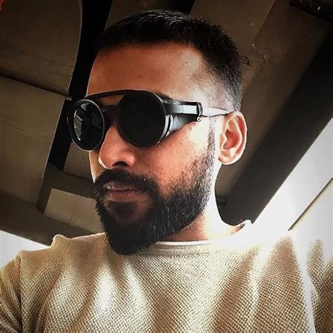 Vintage Round Sunglasses With Side Shields