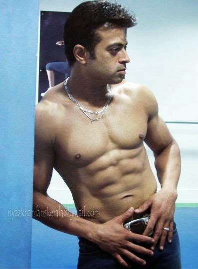 Actor Riyaz Khan Body