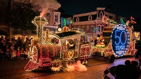 The Main Street Electrical Parade Debuted At Disneyland 50 Years Ago
