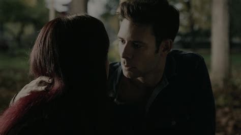 Auscaps Steve Lund Shirtless In Bitten 2 05 Rabbit Hole