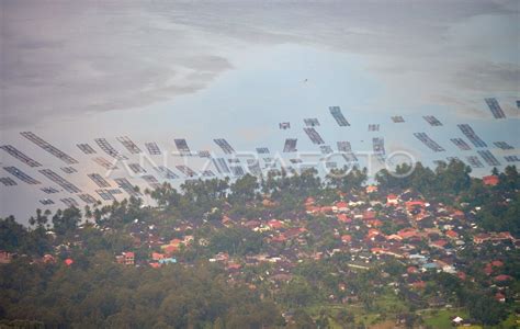 Penggunaan Keramba Jaring Apung Danau Maninjau Antara Foto