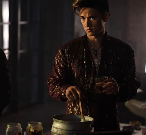 Пин на доске Malec