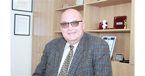 Д р Брънзалов Лекари без смартфон и електронен подпис не могат да практикуват професията си