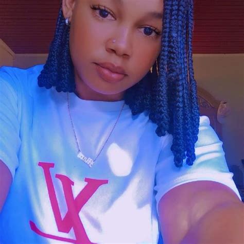 L I S A🍒 Itzmhevanessa On Threads