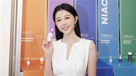 吳慷仁聲帶開刀自己去！邵雨薇吐隱憂「滿擔心」結婚秀身分證全說了 娛樂星聞