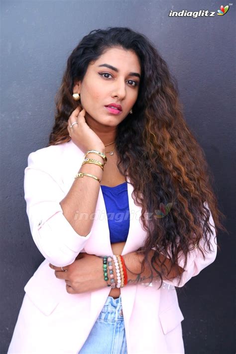 Vishnu Priya Photos Bollywood Actress Photos Images Gallery Stills And Clips
