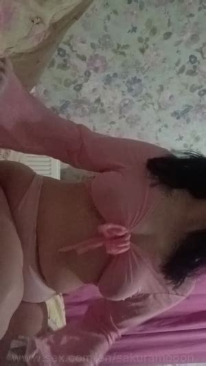 Lily Vuitton 🎀the Perfect Clit Wants Your Caresses🎀