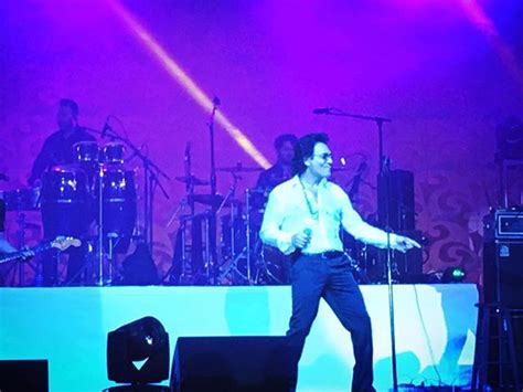 بیوگرافی اندی عکس های اندی و همسرش شینی و در مورد زندگی شخصی و هنری اش