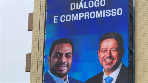 Campanha para ministro do TCU chega a outdoors de Brasília ISTOÉ Independente