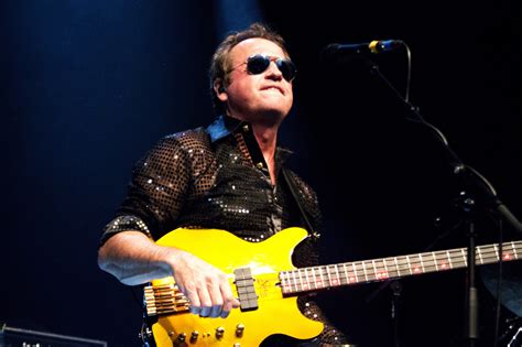 Level42 Welcome To The Official Site Of Level 42 And Mark King