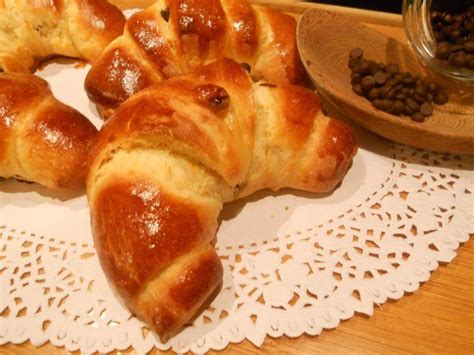 ПОРТОКАЛОВИ КОРНЕТИ БРИОШ С ШОКОЛАДОВИ КАПКИ Cornetti Brioches Con