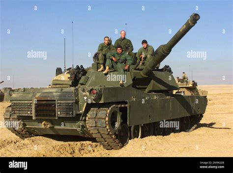 Staff Sergeant Ssgt Thomas Leagon Center Rear Usmc Tank