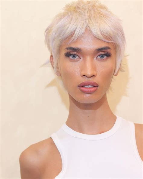 34 Modern And Unique Ways To Wear The 90s Bixie Haircut In 2025