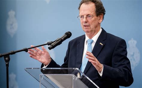 Van Strien Gaat Door Als Verkenner Ondanks Aantijging Van Fraude