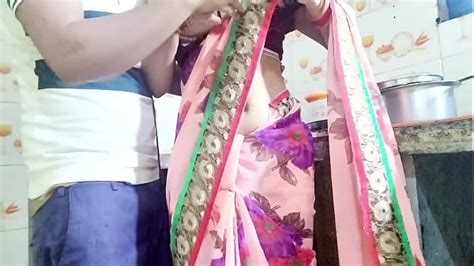 Desi Bhabhi Was Washing Dishes Then Her Brother In Law Came And Said Bhabhi Aapka Chut Chahiye