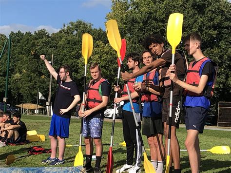 Journée Dintégration à La Base De Canoé Kayak De Condé Sur Vire
