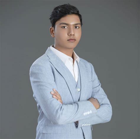 ချစ်ခြင်း မုန်းခြင်းဆိုတဲ့ အစွန်းနှစ်ခုက လွတ်မြောက်ချင်ရင် … လူအများ