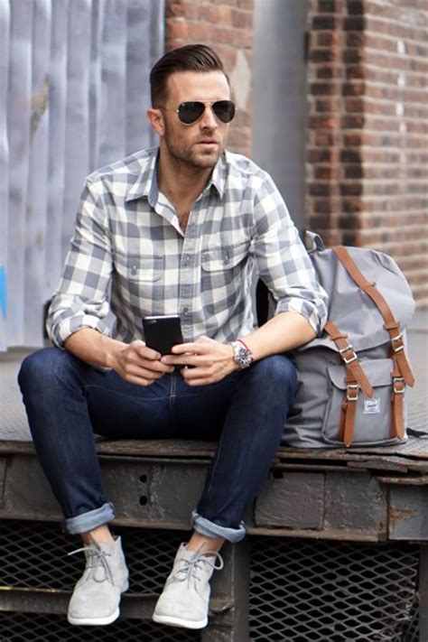 58 Best Flannel Shirt Outfits For Men And Styling Tips