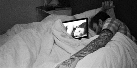 Long Distance Relationships Actually Help Increase Intimacy Dr