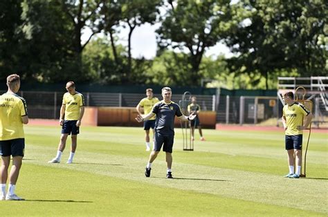 Неприємні новини з табору збірної України перед двома матчами відбору Євро 2024 що відбувається