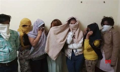Pali मुलींचे Photo Post चालवायचा Racket Pali Prostitution Racket Busted