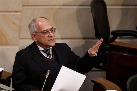 José Obdulio Gaviria Defendió A Mario Montoya Por Imputación De Falsos