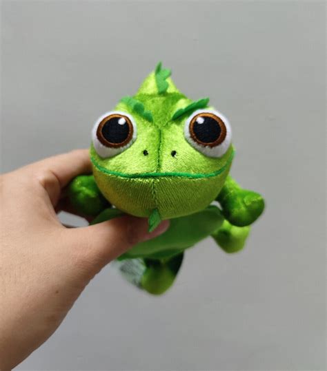 Мягкая игрушка хамелеон Паскаль - Рапунцель (Tangled) купить в интернет ...