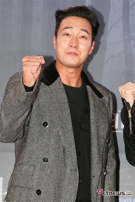 포토 소지섭 상남자의 박력 전자신문