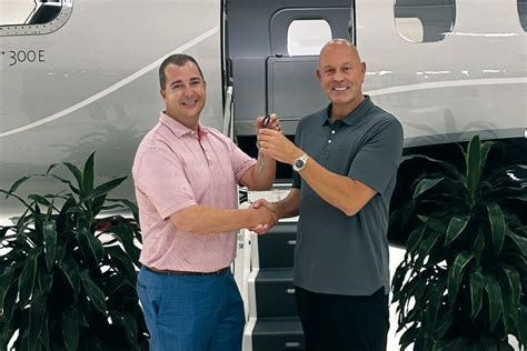 Munday Partnership Brings Phenom 300E To Thrive Magazine Business