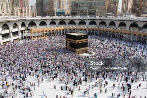 Kabah Di Masjidil Haram Di Mekkah Arab Saudi Foto Stok Unduh Gambar