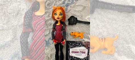 Куклы монстер хай торалей базовая купить в Москве с доставкой Хобби и отдых Авито
