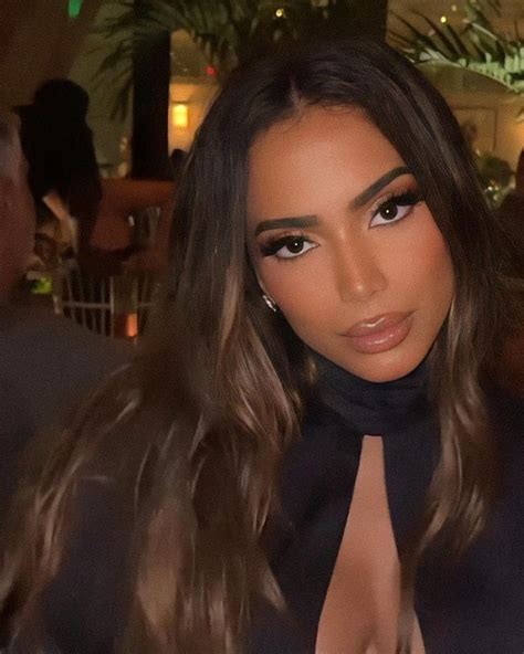 Os Looks De Anitta No Vma Foram Uma Ode Ao Brasil Artofit