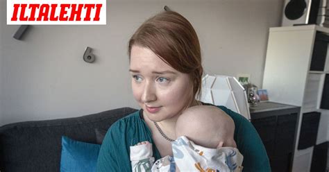 Nuori leski Julia Petäjäjärvi Väisänen tytär syntyi vähän isän