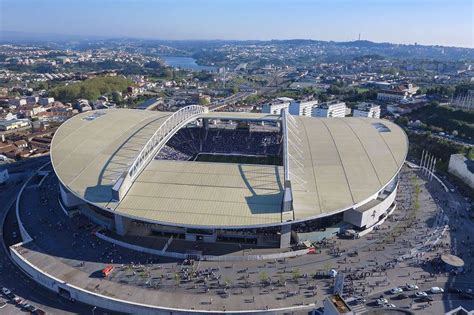 Fc Porto Com Contas Negativas De €21 Milhões