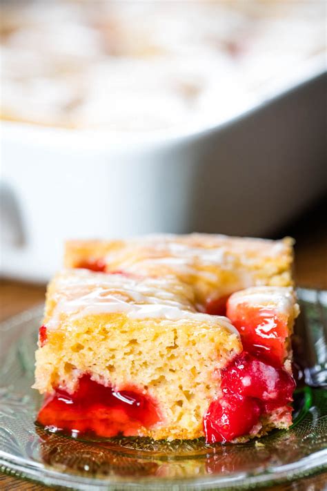 Easy Cherry Pie Cake Recipe With Filling And Cake Mix Easy Recipes
