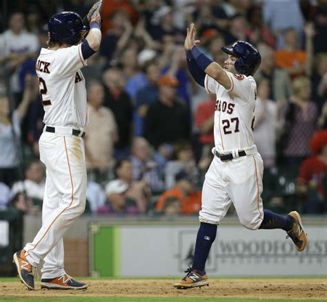 Josh Reddick Introduces Wwe Belt As Daily Astros Reward Houston Chronicle