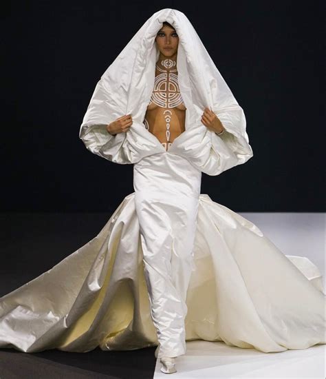 Jean Paul Gaultier Fall 2022 Couture Collection Artofit
